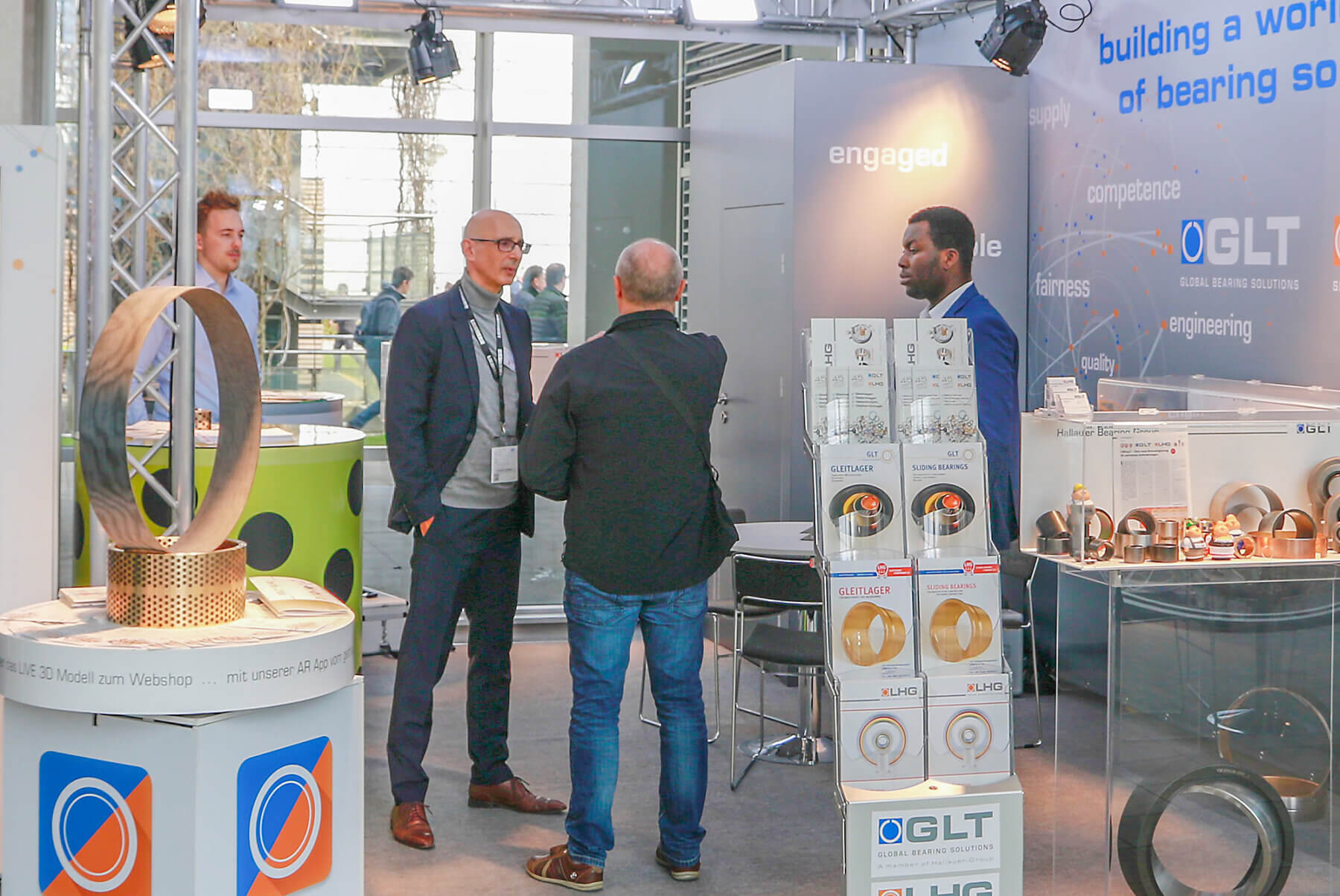 Gleitlager auf der bauma 2022 - GLT Bearings